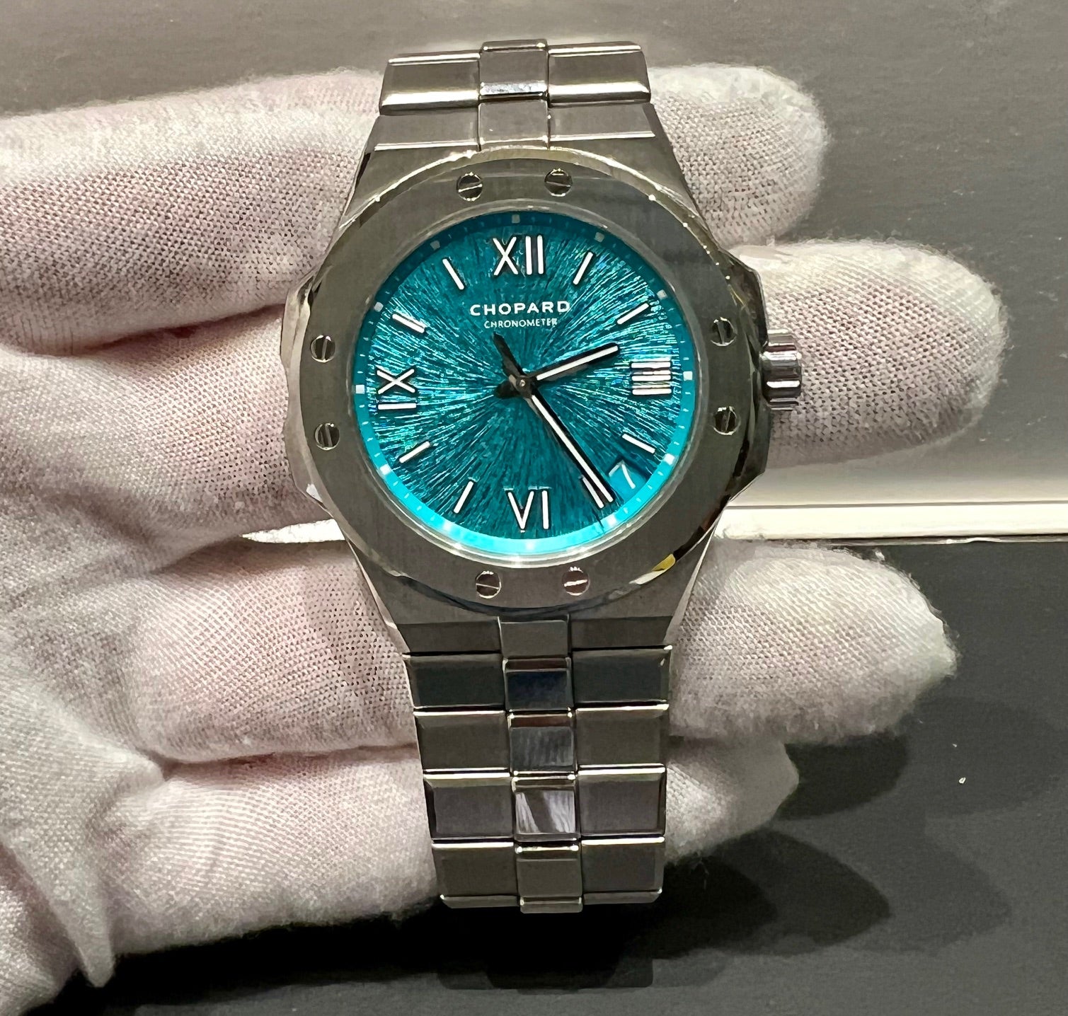 Chopard Alpine Eagle Large 2022 like new Maritime blue dial – Ruzza Orologi